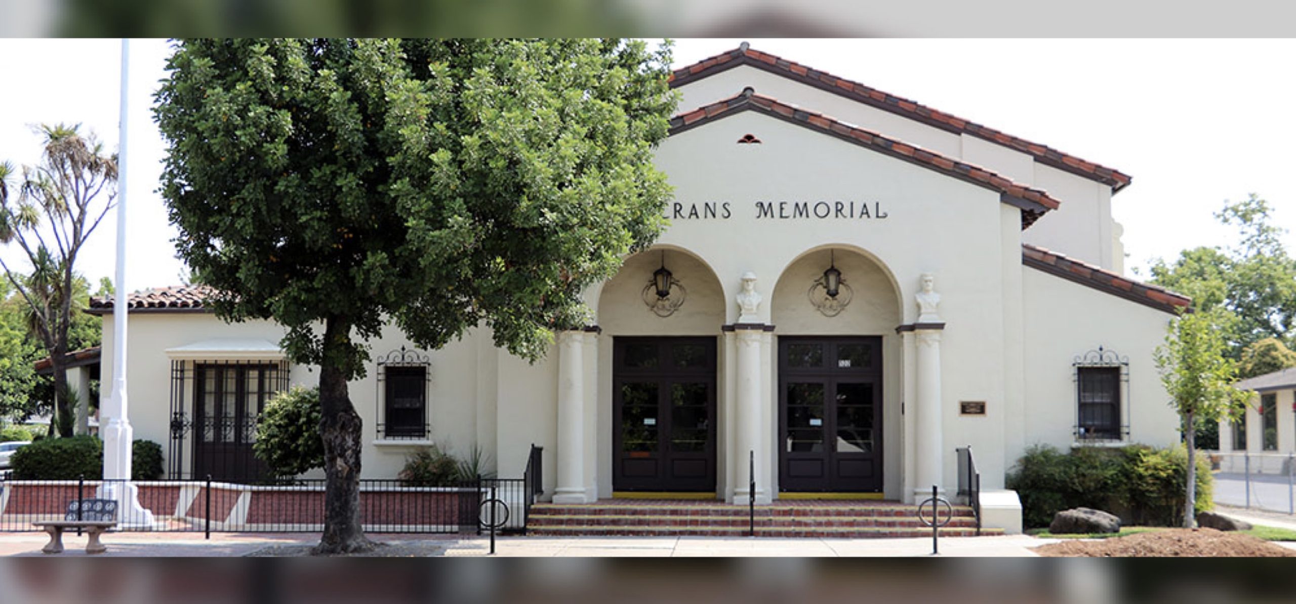 Warming center opens in Livermore at Veterans Memorial Hall - Livermore ...