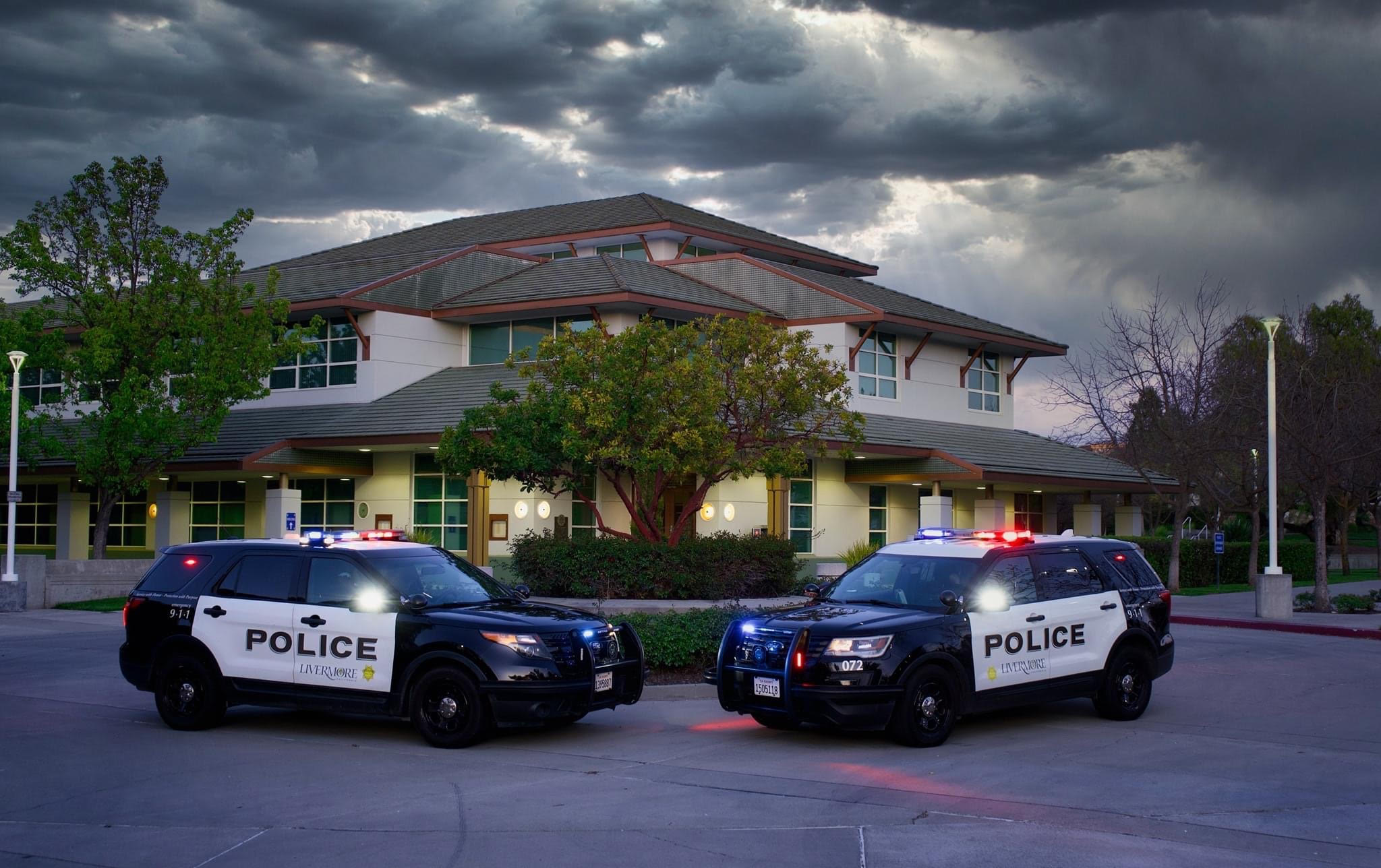 Two people killed in Livermore hotel room; suspect remains at-large ...